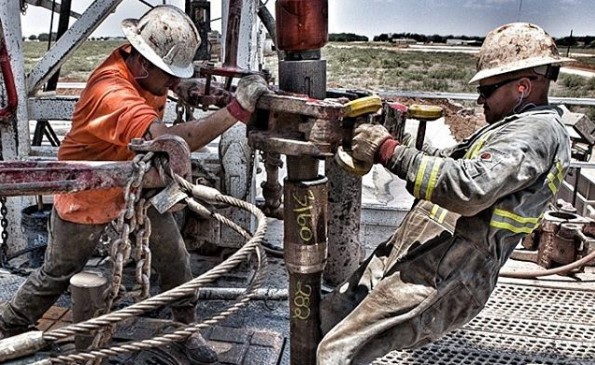 Rigs vs. Sand Mines [Map] – Infill Thinking